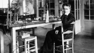 Top 20+ Famous Chemistry Scientists You May Want To Know 2024