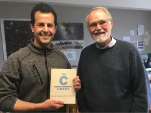 Top 20+ Famous Computer Scientists That You Should Know 2025