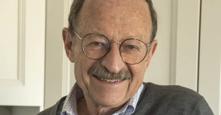 Top 18 Famous Medical Scientists That You Should Know 2025