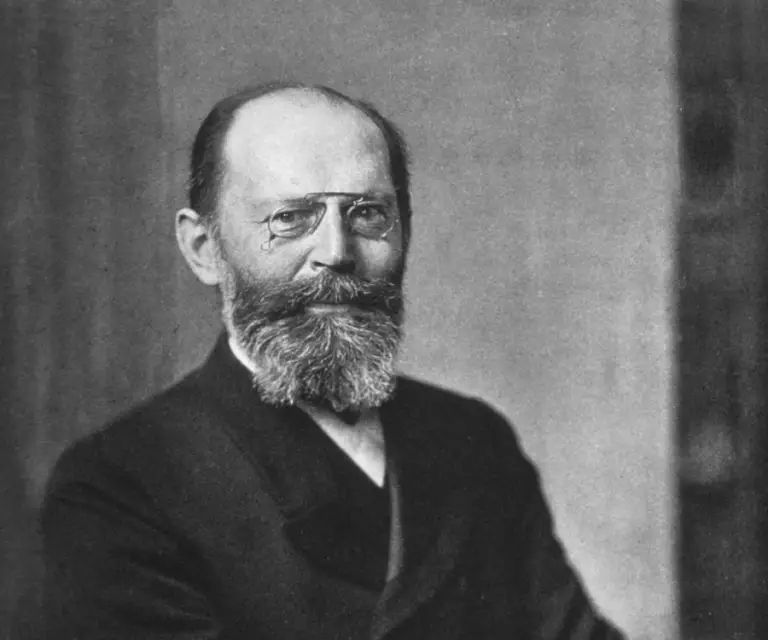 Top 20+ Famous Chemistry Scientists You May Want To Know 2024