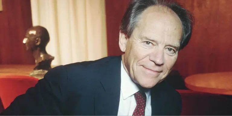 Top 18 Famous Medical Scientists That You Should Know 2025