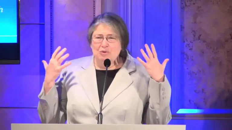 18 Famous Female Computer Scientists That You Should Know 2026