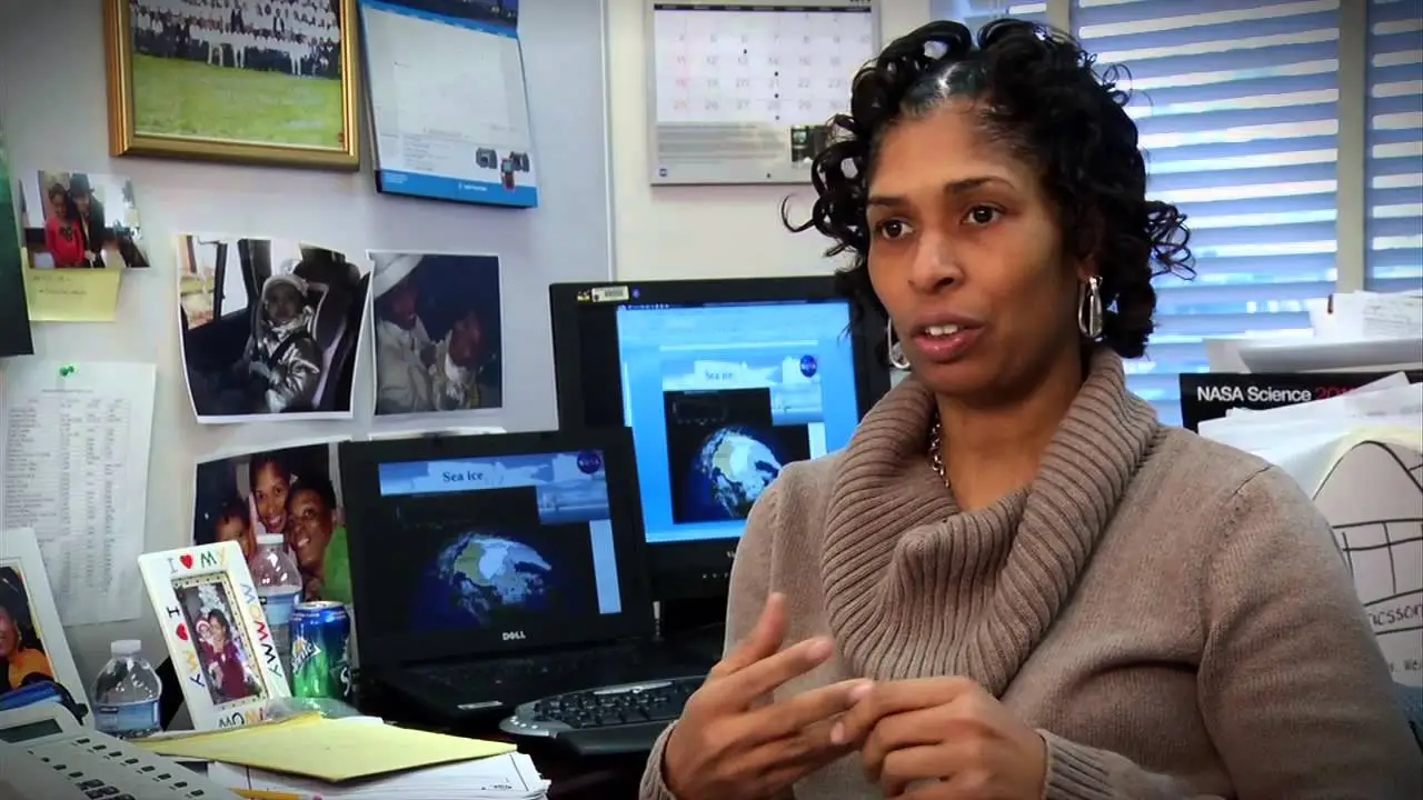 Top 30+ Famous Black Woman Scientists That You Should Know 2025