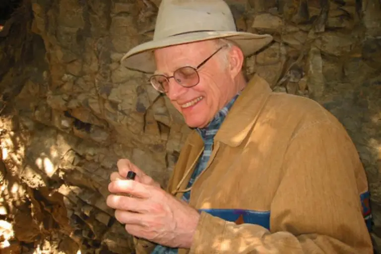 Top 17 Famous Earth Scientists That You Should Know 2025