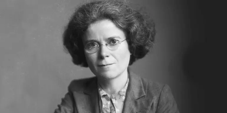 Top 15 Famous Irish Scientists That You Should Know 2024