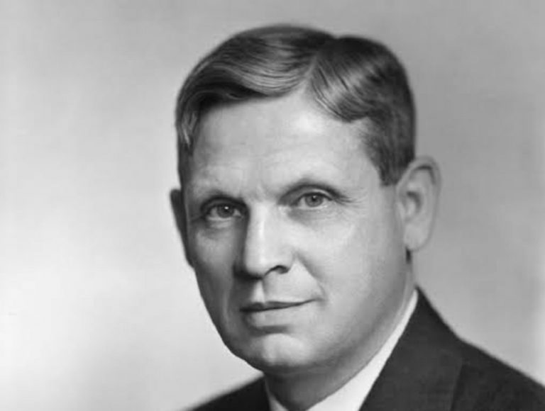 Top 15 Famous Sleep Scientists That You Should Know 2024