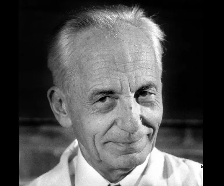 Top 20+ Famous French Scientists That You Should Know 2026