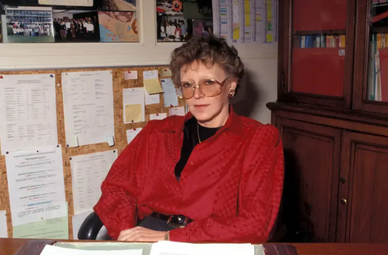 Top 20+ Famous French Scientists That You Should Know 2025